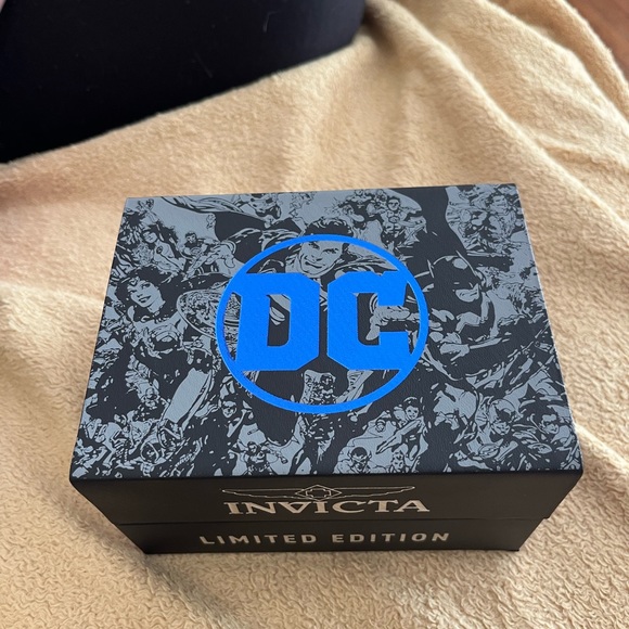 Invicta | Accessories | Mens The Flash Invictus Watch Limited Edition ...